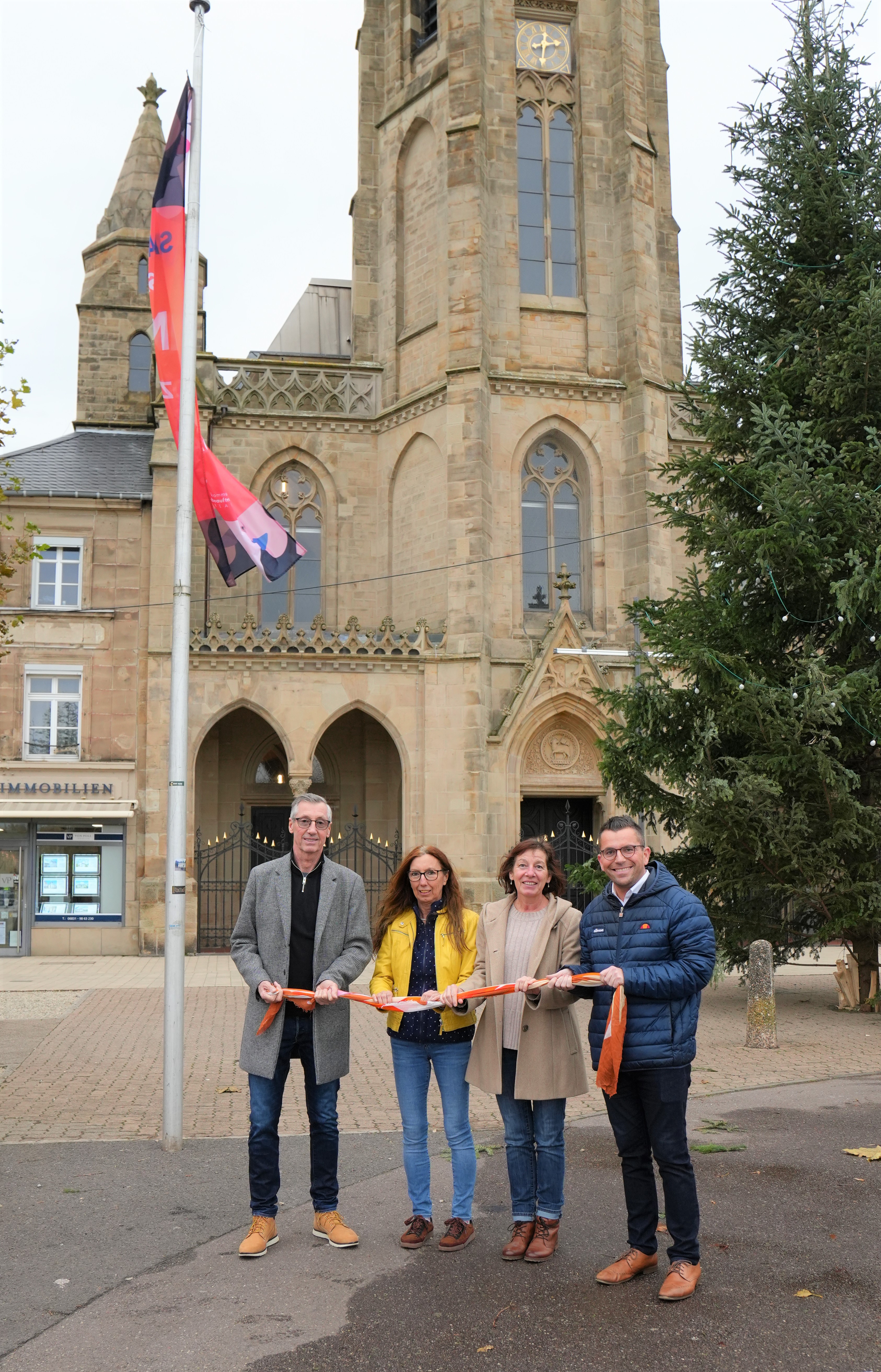Landkreis Saarlouis Frauenbeauftragte im Saarland setzen sichtbare ...